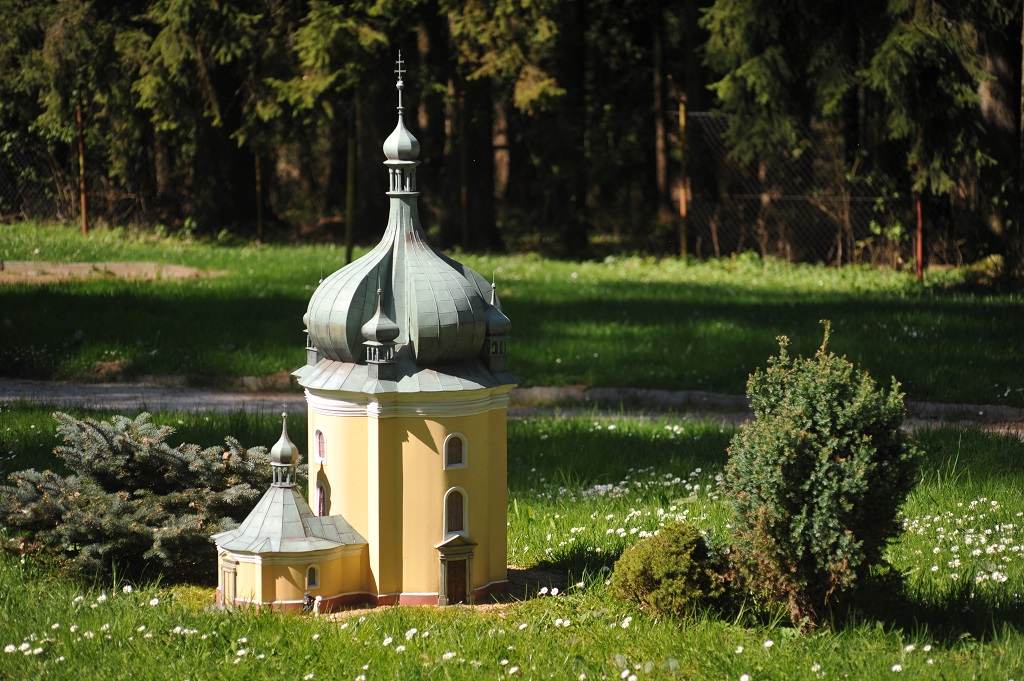 Kostel Jména Panny Marie (Lomec) | Miniaturpark Boheminium Mariánské ...