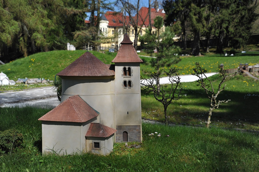 Kostel sv. Petra a Pavla v Budči | Miniaturpark Boheminium Mariánské ...